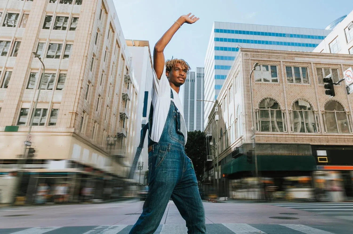 How to Choose the Right Fit and Style of Jean Overalls for Men ...